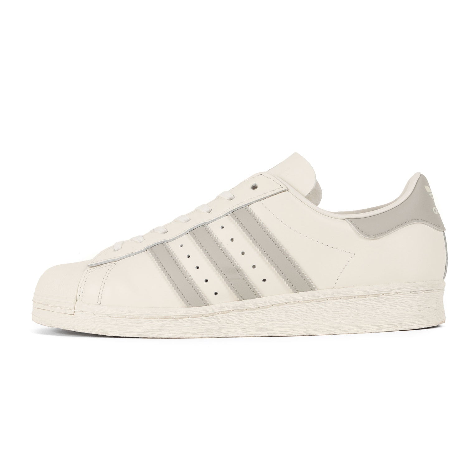 adidas (アディダス) SUPERSTAR 82 (GZ4837) - ブランド古着の通販・買取 | BEEGLE by Boo-Bee